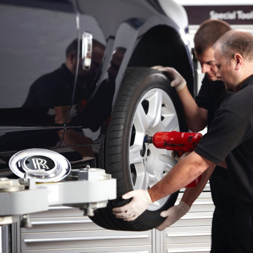 Rolls-Royce Motor Cars Hyderabad services