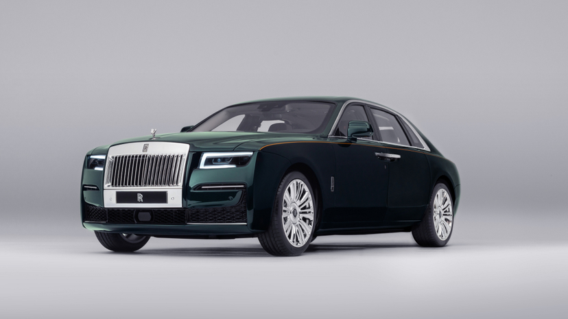 Ghost Extended - In Detail