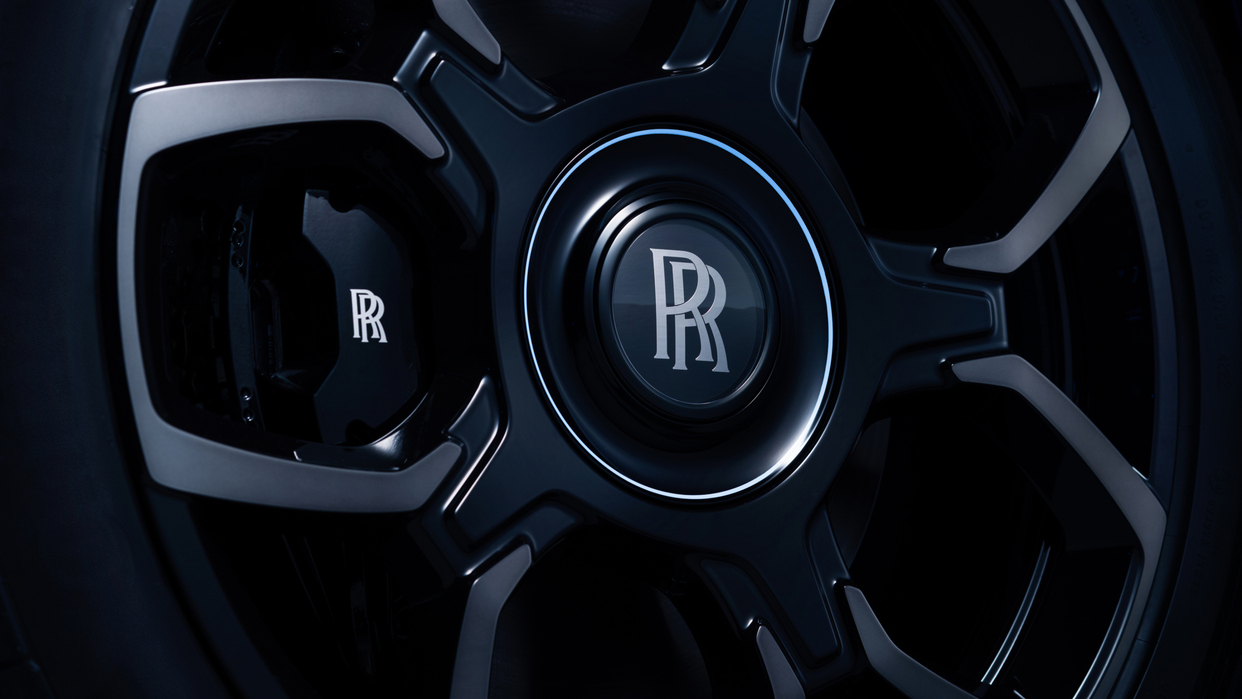 Black Badge Cullinan Blue Shadow