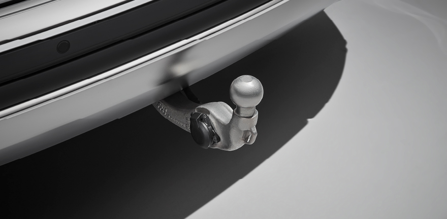 Cullinan Retrofit Tow Hitch